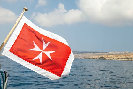 Foto del The merchant flag of Malta - ID:133782330 - Imagen libre de ...