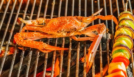 Foto del Crab. cooking flaming grill - ID:133003653 - Imagen libre de ...