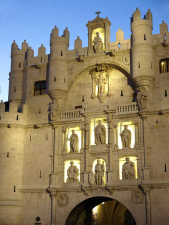 santa maria entrance to the walls of burgos cityの素材 [FY31012714073 ...