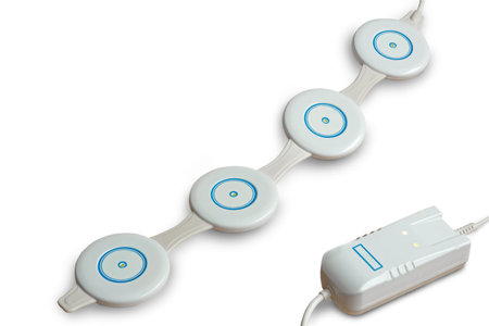 Portable and easy to use physiotherapy device for the magnetic therapy ...