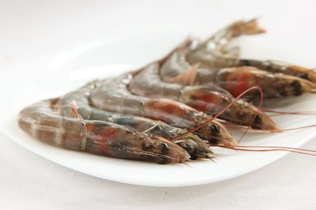 Whole fresh raw prawns in shell unpeeledの写真素材 [40005418256] - イメージマート