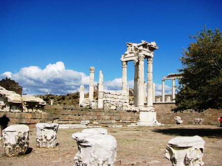 Turkey,Pergama,Acropolis-temple of Trayanの写真素材 [40004819674] - イメージマート