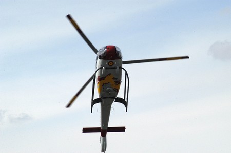 PATROL Acrobat army helicopters AIR OF SPAINの写真素材 [40004187475]｜毎月1点無料 ...