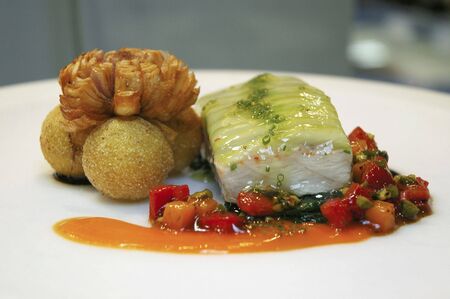 italian cuisine in a decorated dishの写真素材 [40006241249] - イメージマート