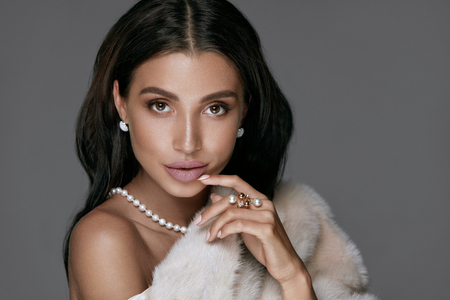 Pearl female model Images - Search Images on Everypixel