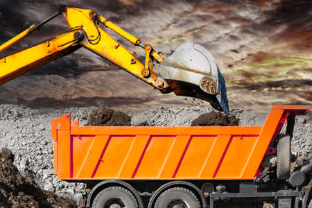 Photo of A powerful crawler excavator - ID:1-188692427 - Royalty Free ...