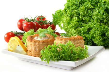 Queen pie filled with meat sauce and fresh herbsの写真素材 [40007291884 ...