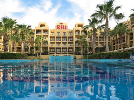 RIU Logo Vector (EPS) Download | seeklogo