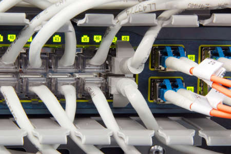 Datacenter gigabit ethernet hightech high availability and performance ...